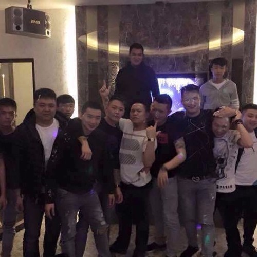 Stream 92CCDJ 《 勁爆慢搖 》精心打造MCyy最新上頭嗨曲 | 中文 最好聽的慢搖舞曲 | 主打【 說散就散 vs 四海8868 ...