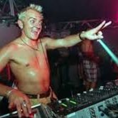 Stream Die Hommage An Sven Väth (Der Wahre Techno Alt Meister ) Und ...