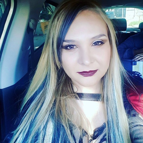 Stream Entre Los Dos- Linda Moon by Marcela Olivera | Listen online for ...