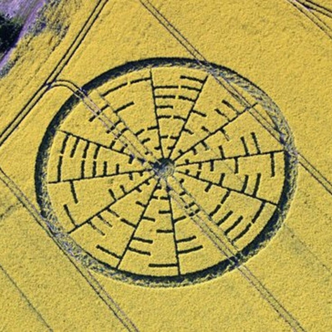 Stream MYSTERY CIRCLE MIX by emamouse | Listen online for free on ...