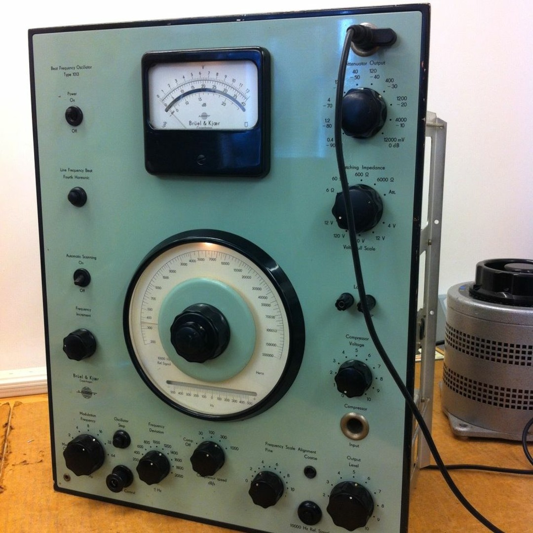 Stream 1964 Brüel & Kjaer type 1013 Tube BFO "Wobbulator" Test by ...