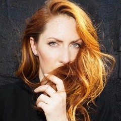 Julie Semple's Instagram, Twitter & Facebook on IDCrawl