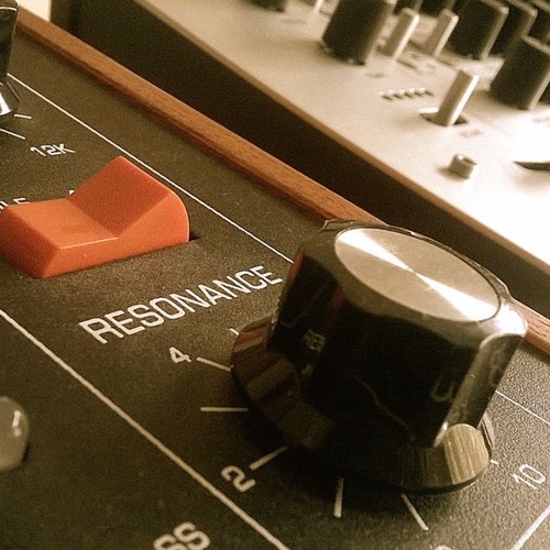 Stream Toby Baker: Vintage Synths Vol1 Demo by Samplephonics | Listen ...