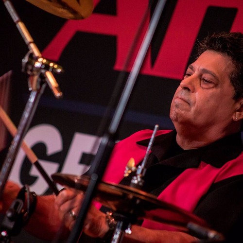 Listen to playlists featuring Beach Boys Medley by Doreen Arminio ...