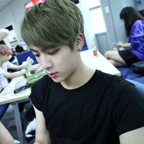 Stream [BTS] Eomma 엄마 - Jin by 태태 Daily | Listen online for free on ...