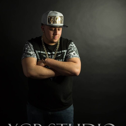 Stream Mr.Iconic - Mi Dos Mundos Engineered By : High Class Grad by ...