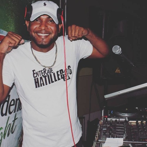 Stream Dj Manu El Papa De La Mezcla Reggaeton Old School by Dj Manu ...