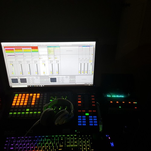 Stream Mixed by Sean Tonning for Traci and Those Who Love Progressive ...