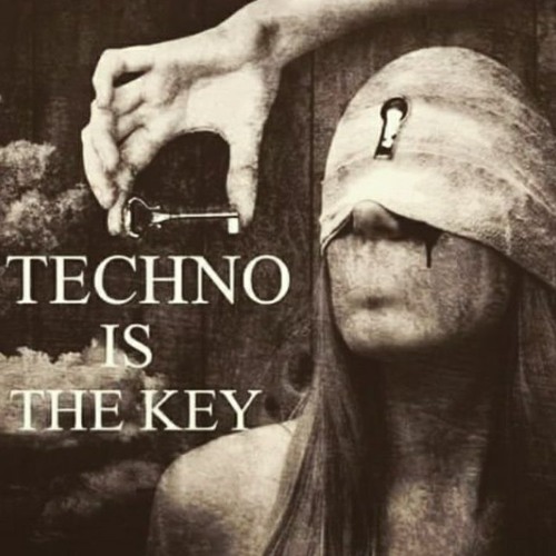 Stream Schranzformator - Girls Love Techno (Venom Edit) by Venom ...
