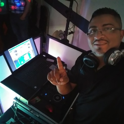 Stream DJ DANNY MIX KOMANDER MIX 2018 by Daniel Velazquez 38 | Listen ...