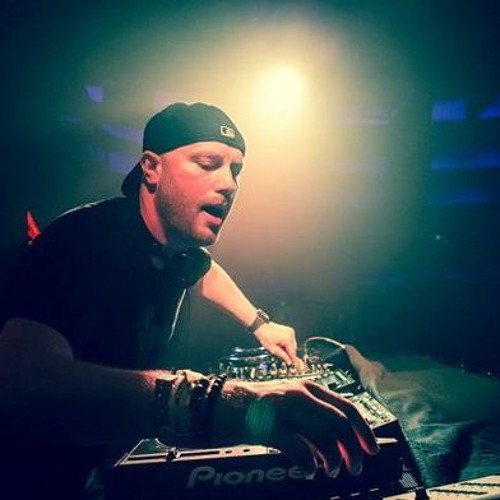 Listen to playlists featuring Pryda - Marquee Las Vegas Intro 2017 ID ...