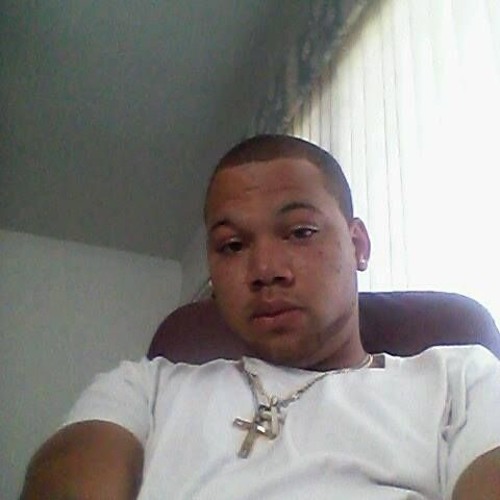 Stream noeli zavala green | Listen to dlg playlist online for free on ...