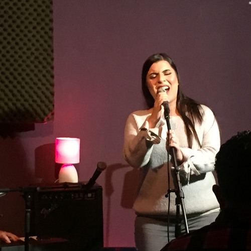 Stream Reut - Alive Cover (Jennifer Lopez Song) by Reut | Listen online ...