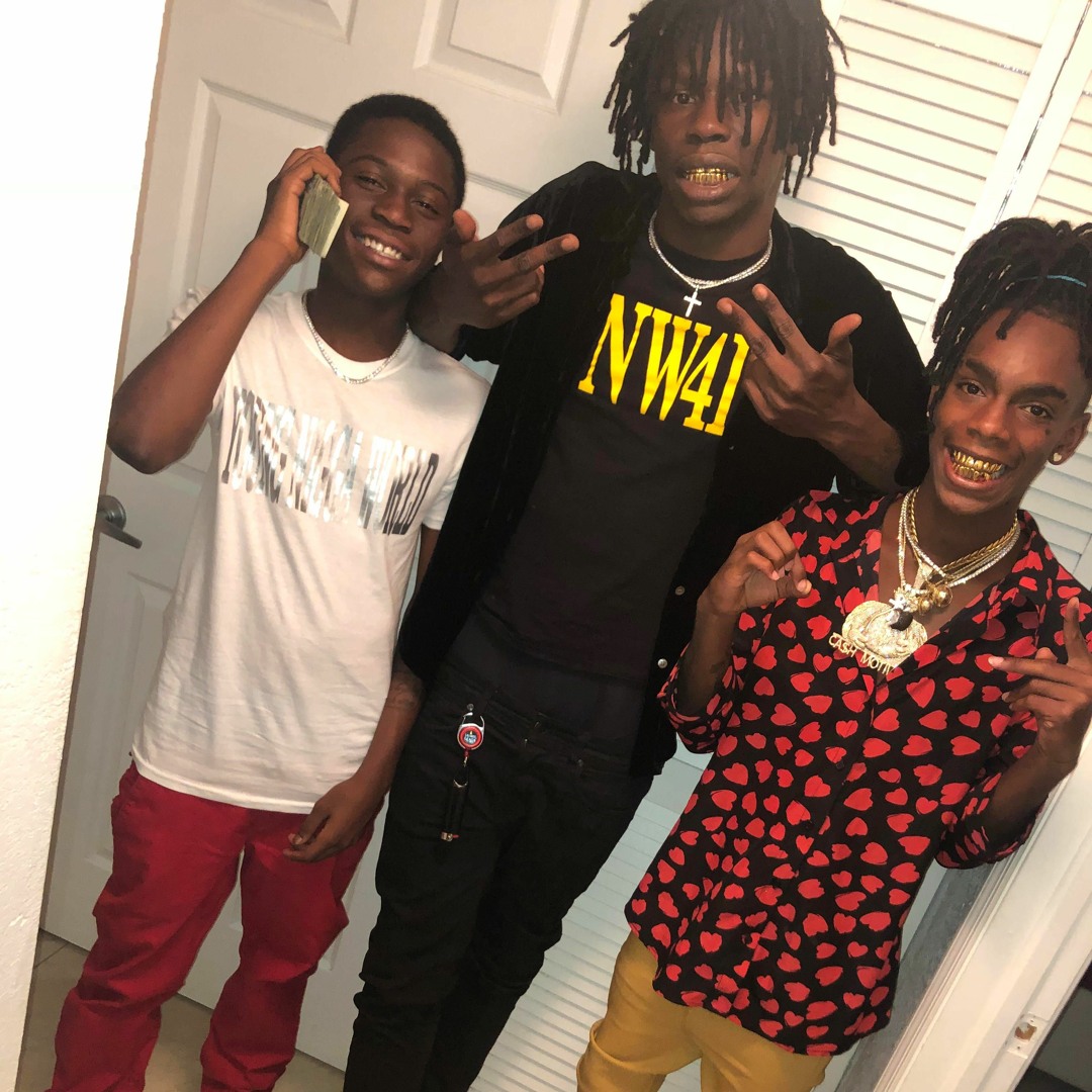 Stream ynwSakChaser SoloMoments by YNW Sakchaser | Listen online for ...