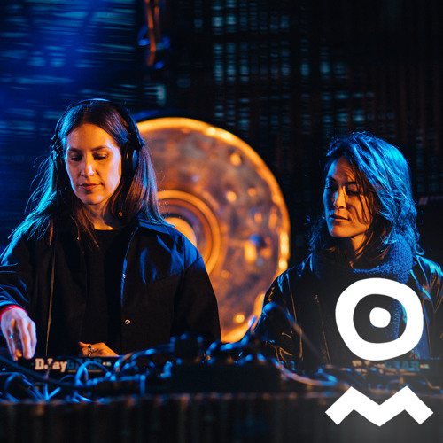 Stream Francesca Lombardo & La Fleur @ Pleinvrees Festival am Strand 19 ...