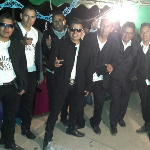 Stream Chichitas al estilo de grupo caricias en vivo by Victor ...