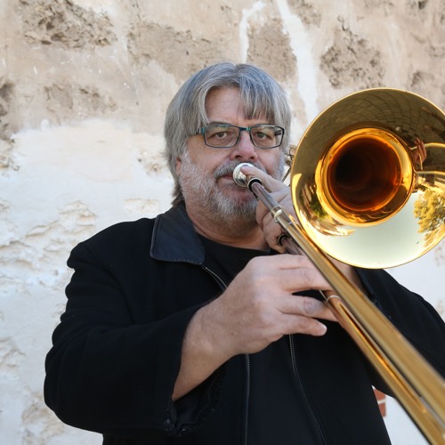 Stream More muckin' about... on the Harmon! by Simone de Haan | Listen ...