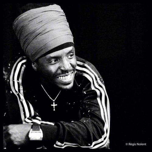 Stream PRINCE KOLONI - PROTECT MY HOME by Radio Wie Loetoe | Listen ...