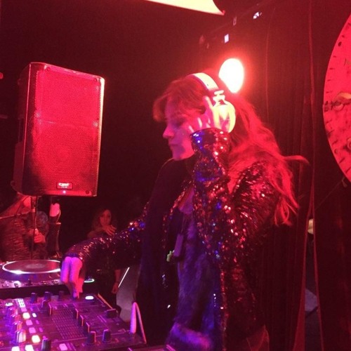 Stream Red Five Live @ Mad Galaxy Party Youtopia 2018 by Red Five ...