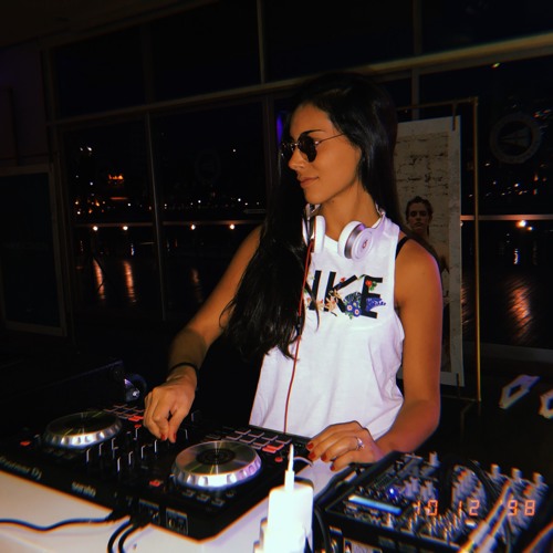 Stream Manu Cerasa - 001 by Manu Cerasa | Listen online for free on ...