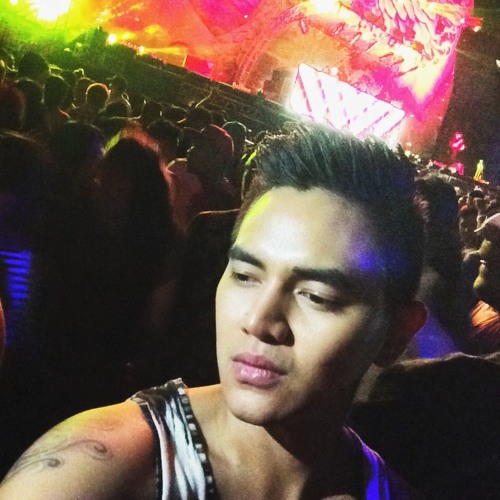 Stream V I S I O N (Des, 2018) by diikaa | Listen online for free on ...