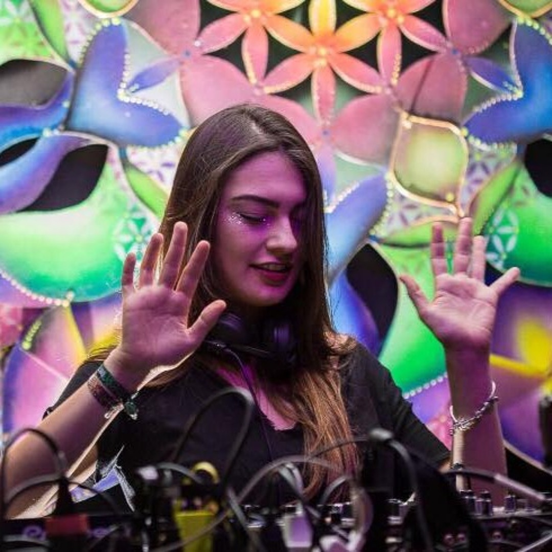 Stream Adhana Festival mood by Fernanda Pistelli | Listen online for ...