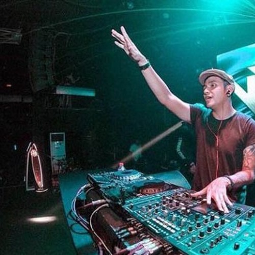 Stream TAKI - TAKI RUMBA !! JUNGLE DUTCH !! Pak Peng - Exlusive by Pak ...