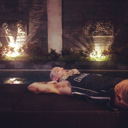 Stream Backseat (prod. Enzo) by MOJO_RESORT | Listen online for free on ...