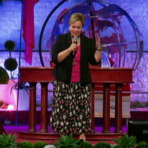 Wanda Rolon Predicando