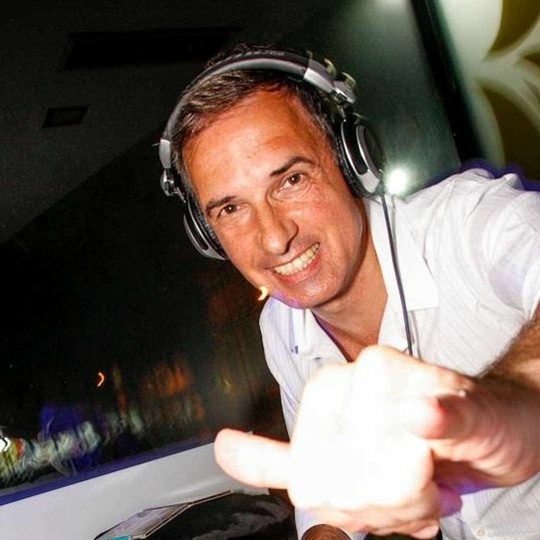 Listen to 70s Disco Golden Hits by Dj White aka Jorge Branco in disco70 ...