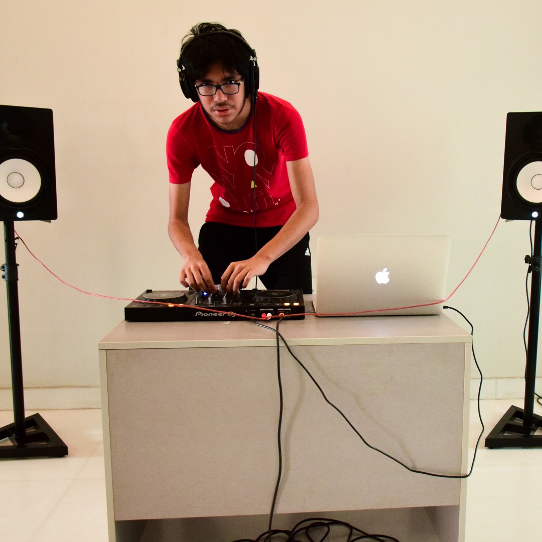 Stream MARTIN GARRIX PIZZA ( MANAN BANSAL INDIAN CLASSICAL REMIX ) by ...