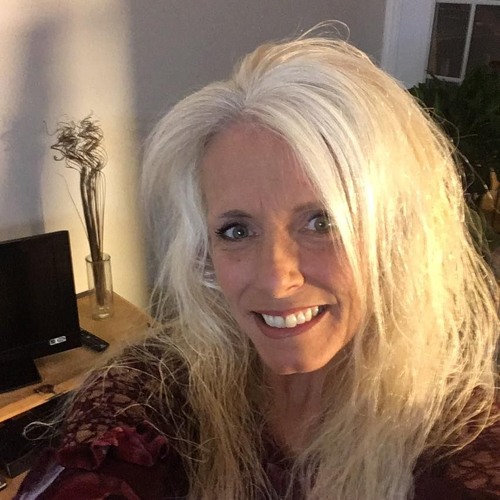 Stream Survivre au suicide de ses deux fils et de leur père! Caroline ...