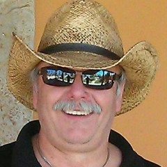 Michael Hassel's Instagram, Twitter & Facebook on IDCrawl