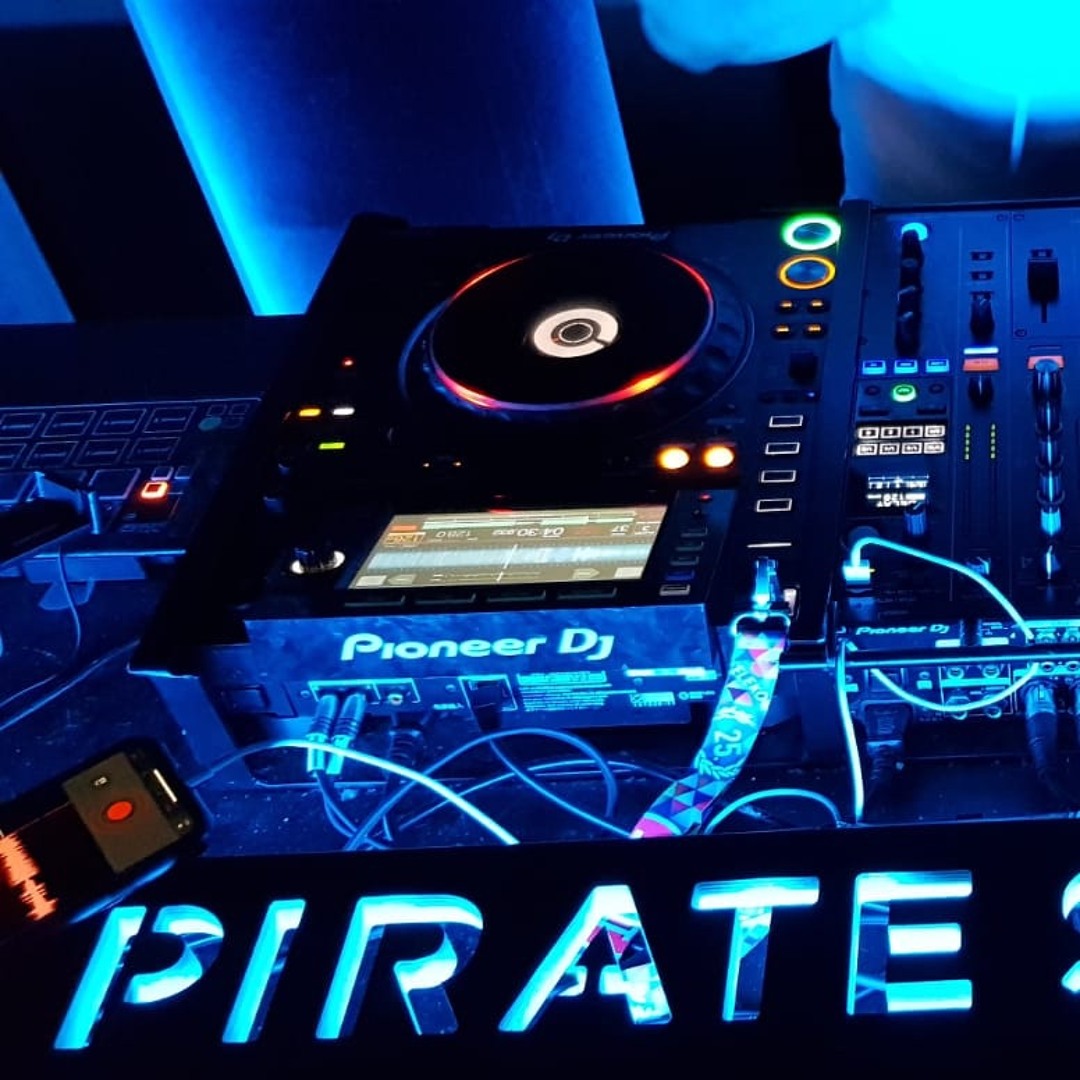 Stream David Puskas & Just Like Joe: Pirate Studios 2.0 by David Puskas ...