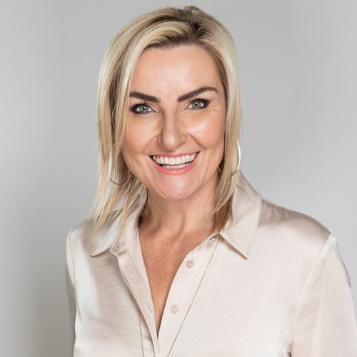 Stream Gretha Wiid: Bedreig sosiale media julle verhouding? by Voelgoed ...