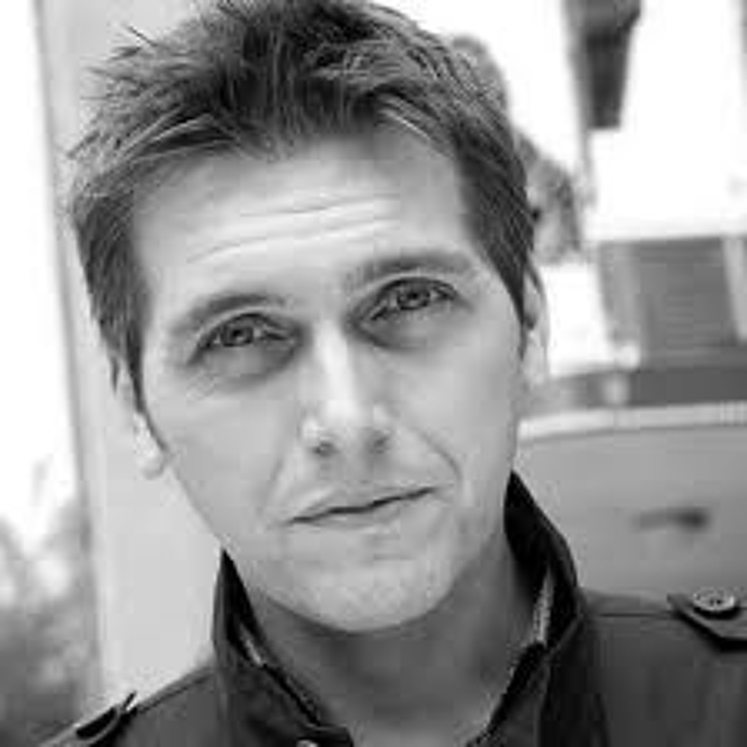 Listen to Die hängende Figur ist Judas (1998). Kenneth Hesketh ...