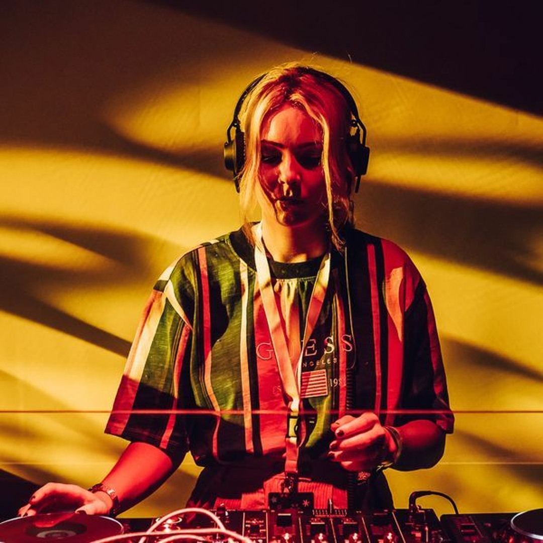 Stream Red Bull Radio: On the Floor – Sian Bennett at Annie Mac ...