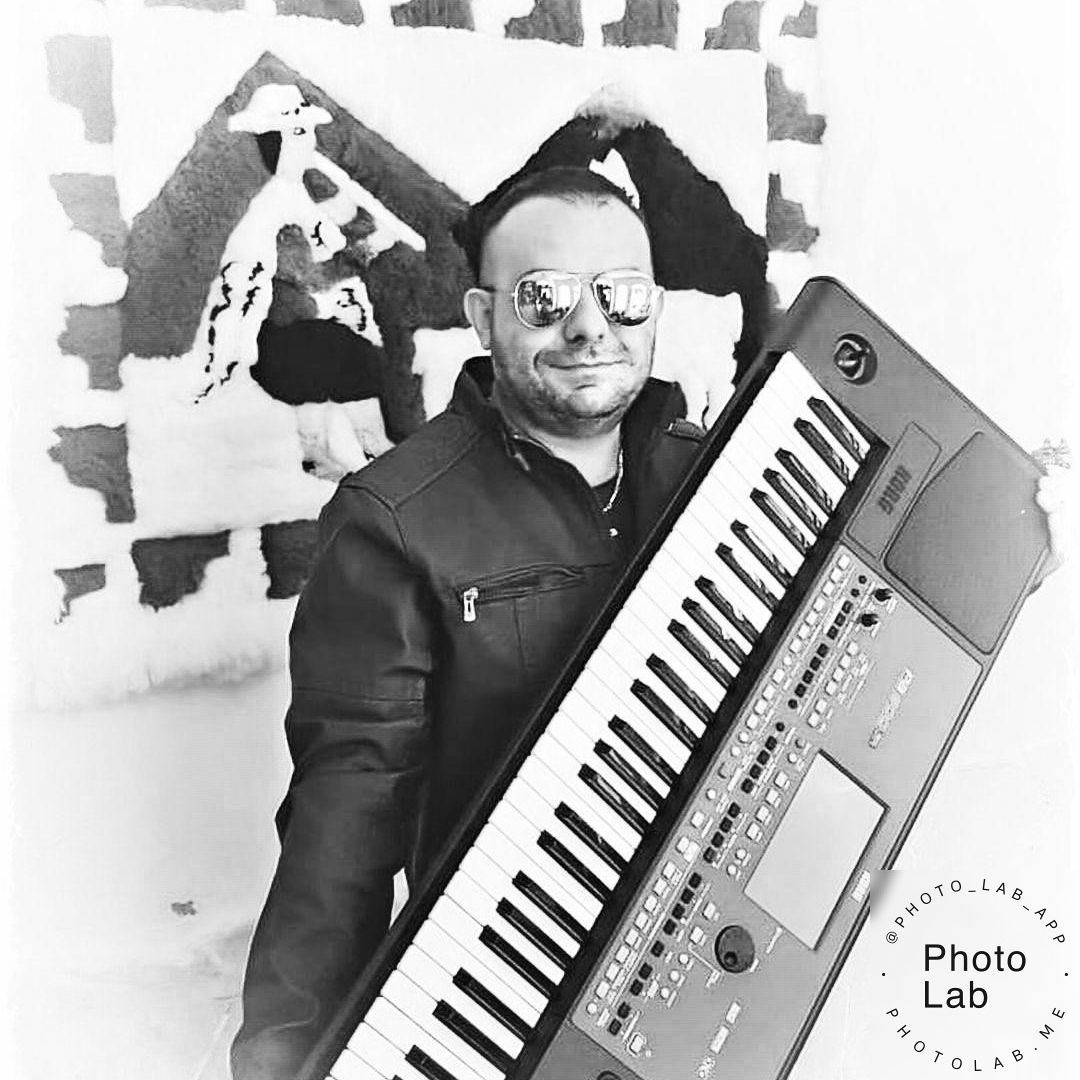 Stream Splet Narodnih Pesama - Berem Grozdze by Rodrigo Jovanovic ...