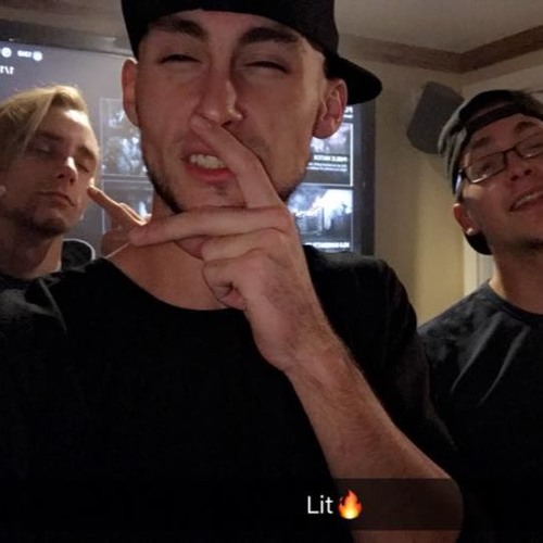 Stream IDEK- Austrich, Twocan, Zaflac Chirp by Austrich | Listen online ...