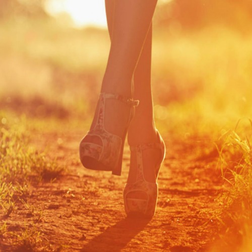 Stream Trippin' in High Heels (A. Mallory/The Underground Treehouse ...