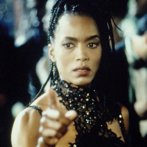 Angela Bassett Braids