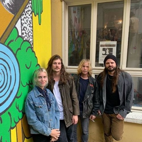 Stream Annie Taylor im Interview by Radio 3FACH | Listen online for ... Stream Annie Taylor im Interview by Radio 3FACH | Listen online for ...