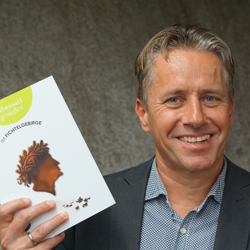 Stream episode Oliver van Essenberg: Neuauflage von "Lebensart genießen ...