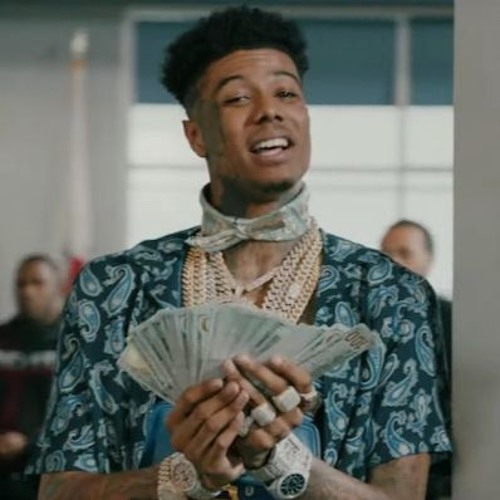 Stream Eizzy - First Class PRIMERA CLASE(Spanish Version) by Muy Eazy ...