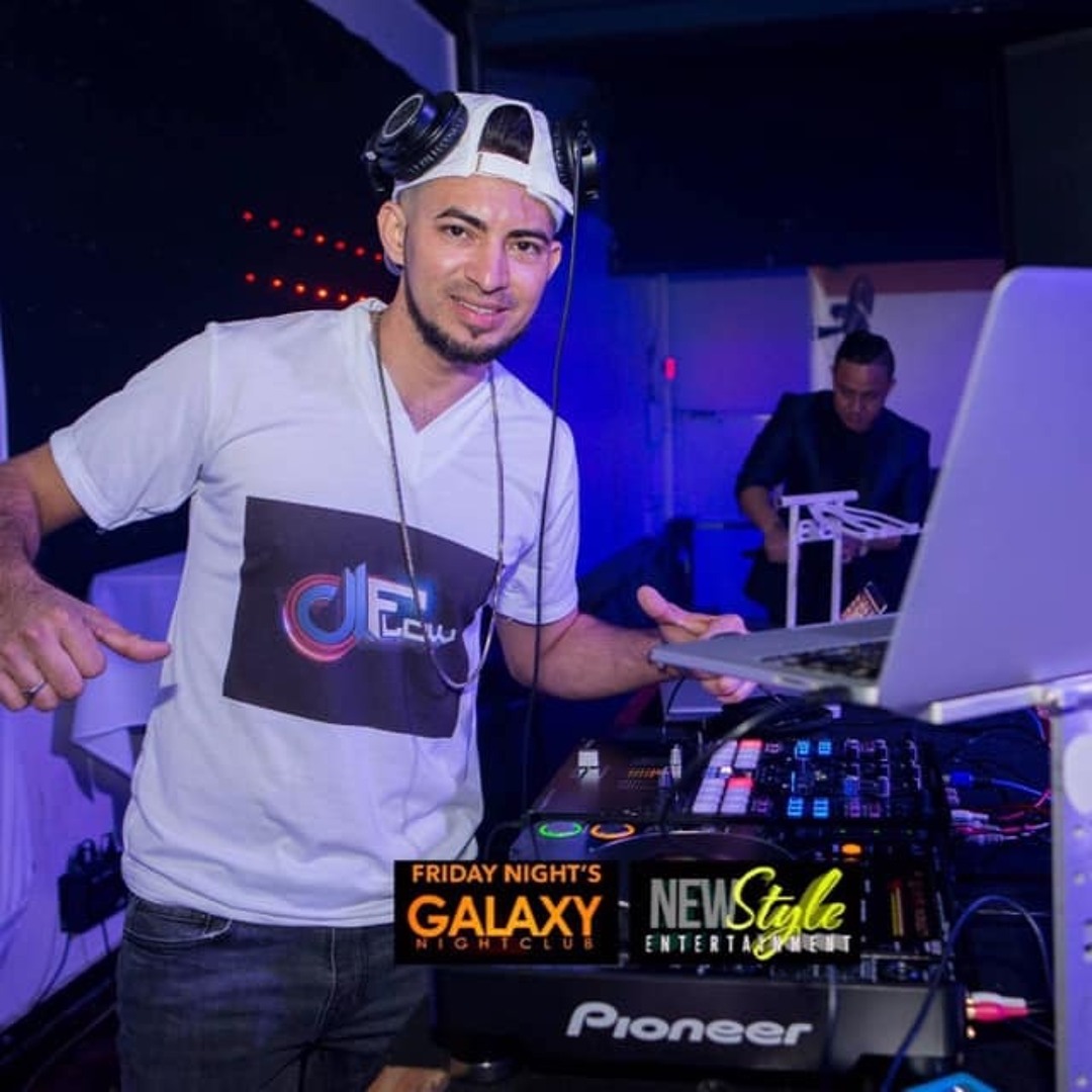 Stream Solo Exitos Con DJ FLOW Nov. Mix by Dj Flow The Skinny Boy ...