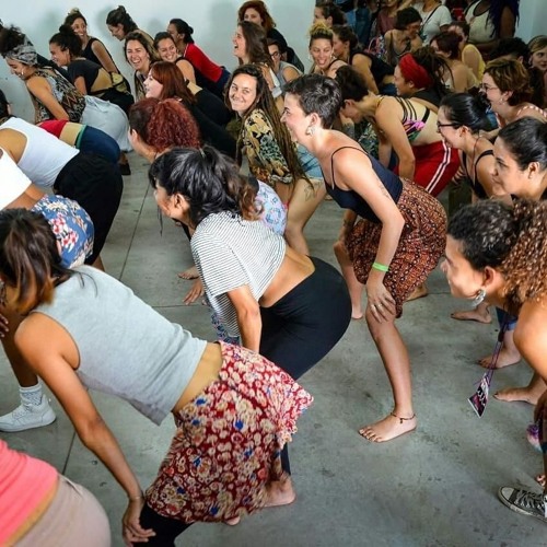 Stream Mt Aquecimento Nova Brincadeira Das Meninas Vs Light 2019