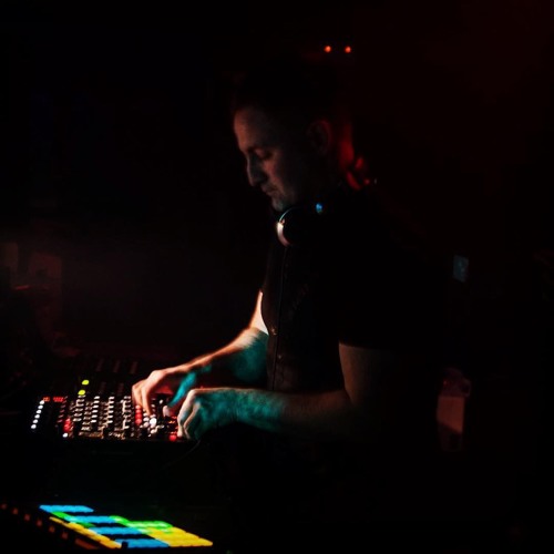 Stream JOHNNY ALLEN presents PLAYDIFFERENTLY 004 by johnny allen ...