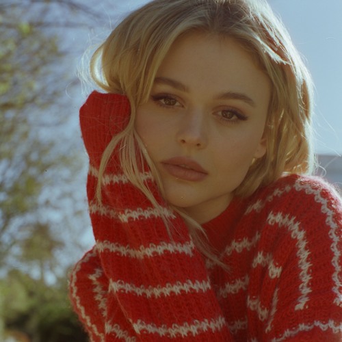 Stream Interview: Actress Emily Alyn Lind from Doctor Sleep (12/11/19 ...