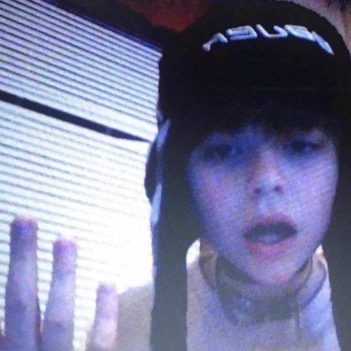 Stream MOLLYMOON333 - IMIGHTGOBALLISTIC (prod. 14WRLDWD) by ash ...