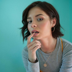 Kris Winstead's Instagram, Twitter & Facebook on IDCrawl